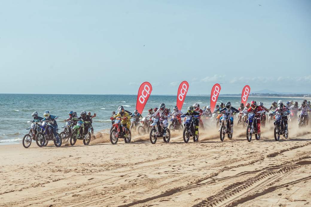 Kellett et Rochereau aux commandes dès le premier jour de la course de ...