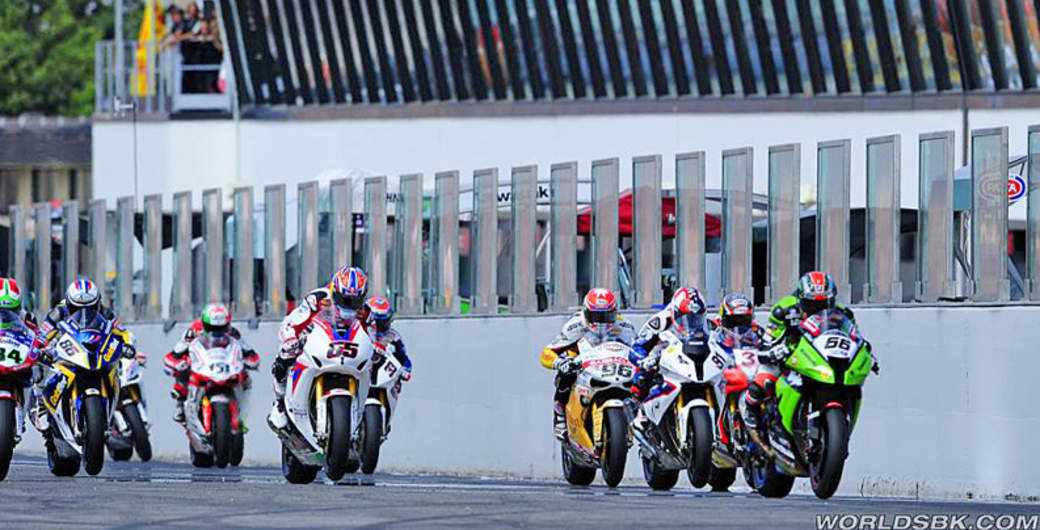 World Superbike title battle now virtually down to three contenders | FIM