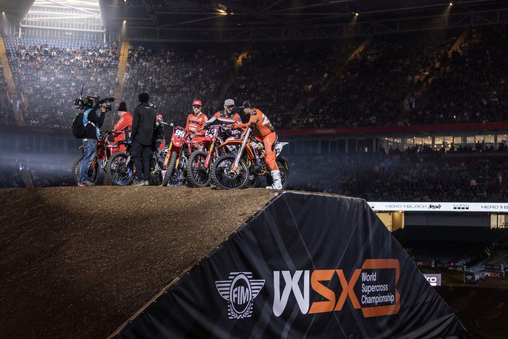 Perfect Tomac wins inaugural FIM World Supercross Championship Grand ...