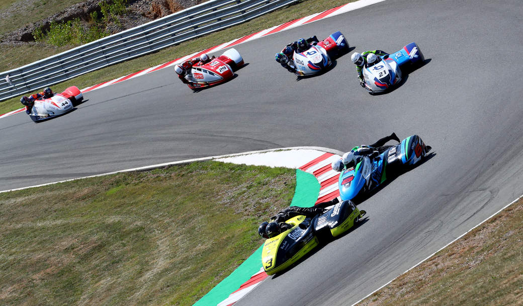FIM Sidecar: Schlosser and Fries reign in the heat | FIM